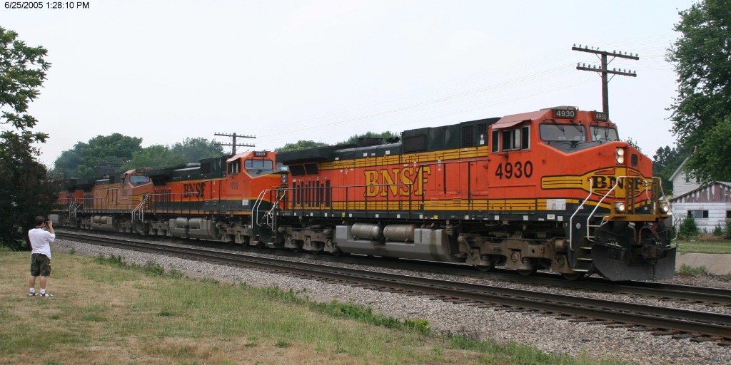 BNSF 4930
